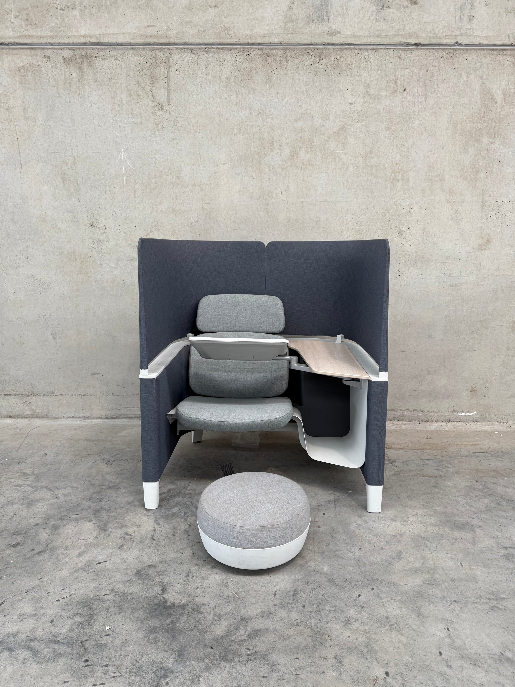 Steelcase Brody WorkLounge - Privacy Work Booth Lounge with Work Surfa