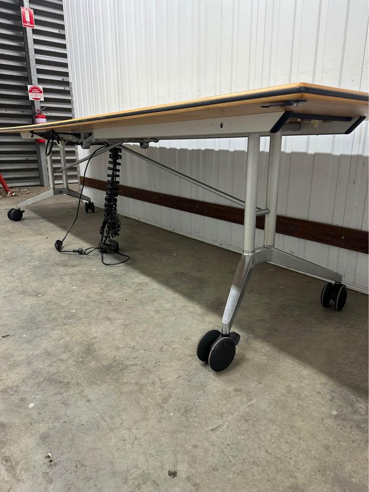 Wilkhahn Confair 440 conference room folding table 3000x800 (RRP $8000 ...
