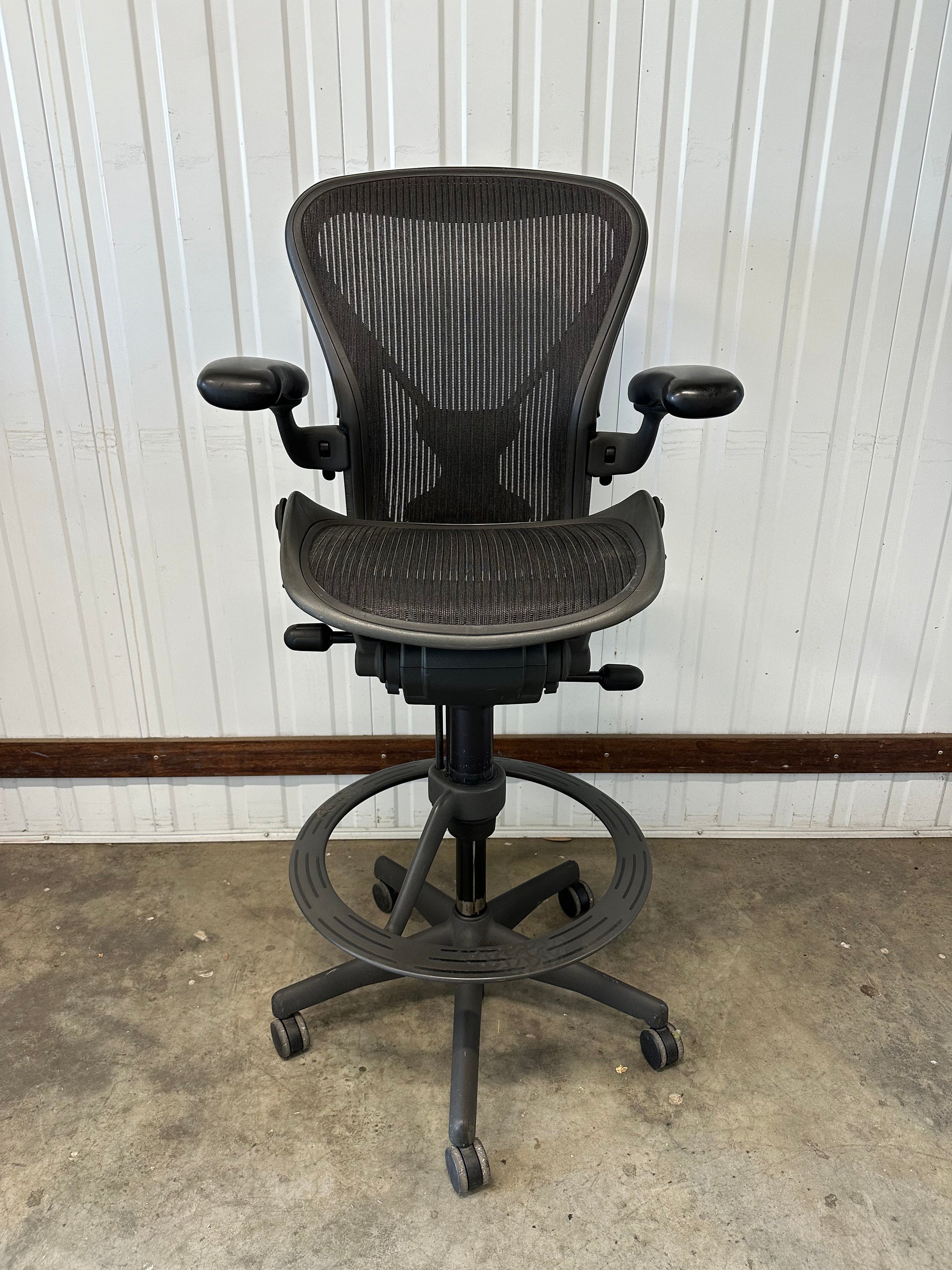 Herman Miller Aeron High drafting stool chair with Posture Fit - Size