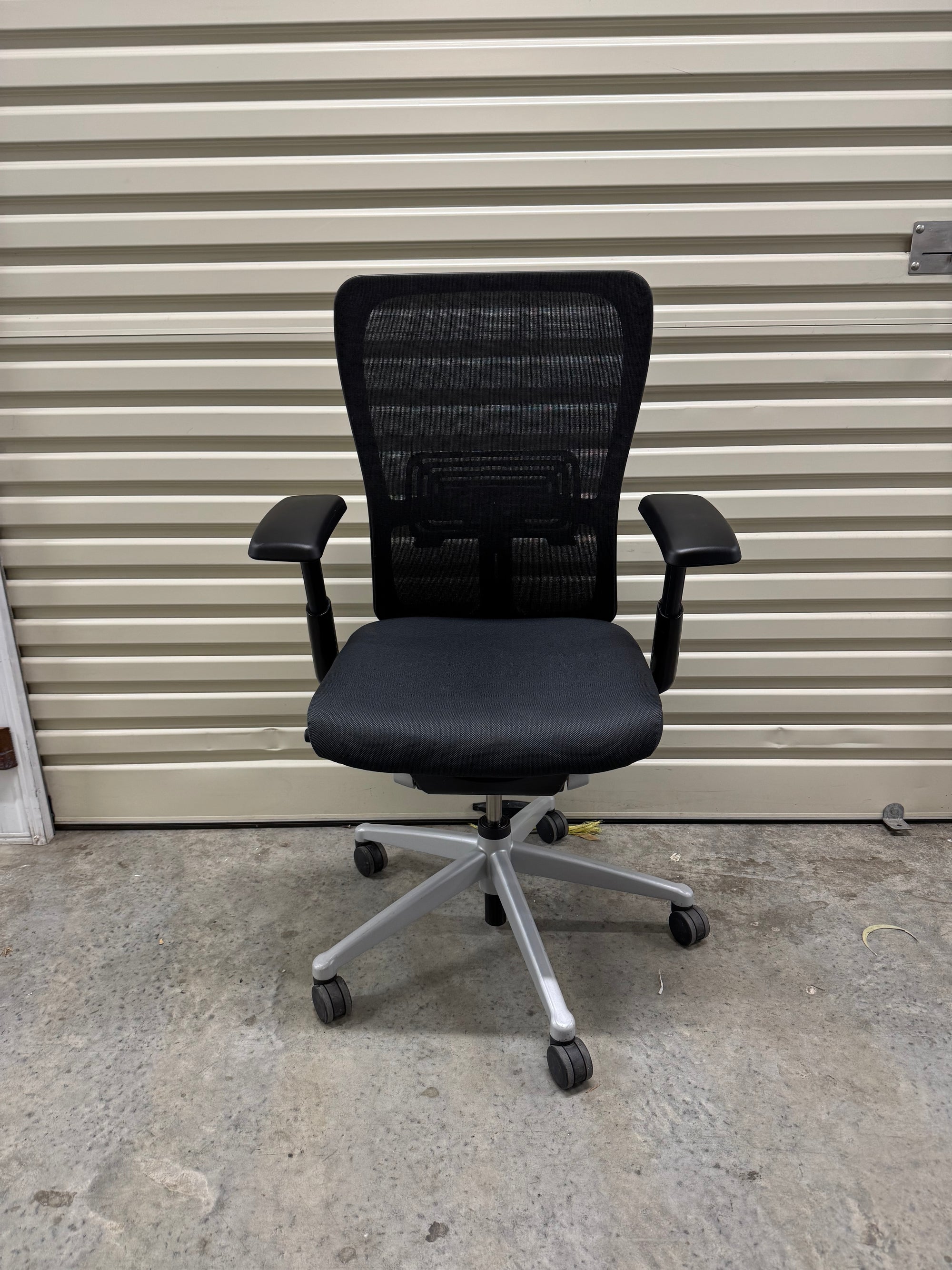 Haworth Zody Ergonomic Office Task chair with armrest