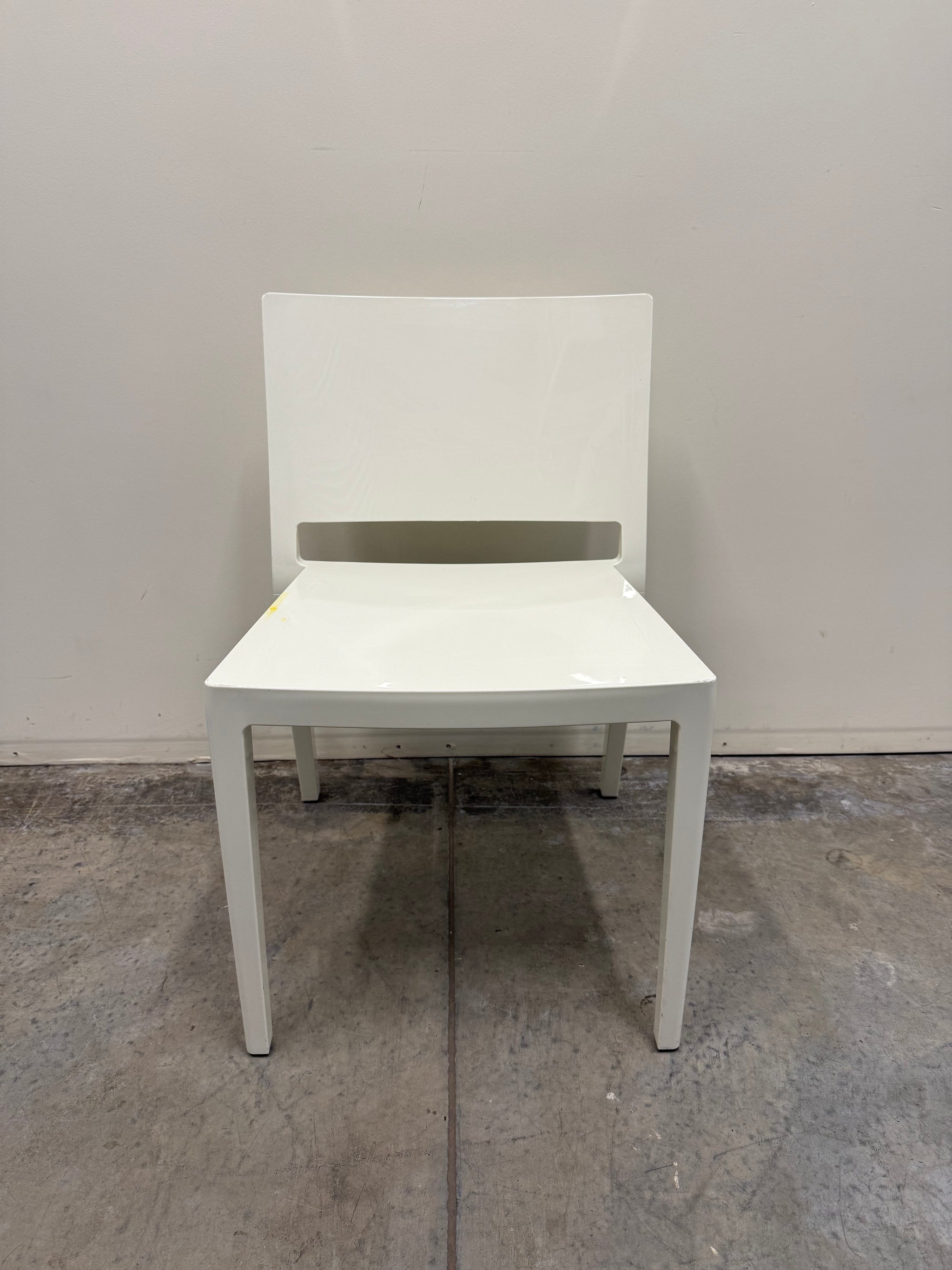 Kartell Lizz Chair – Designed by Piero Lissoni (White)