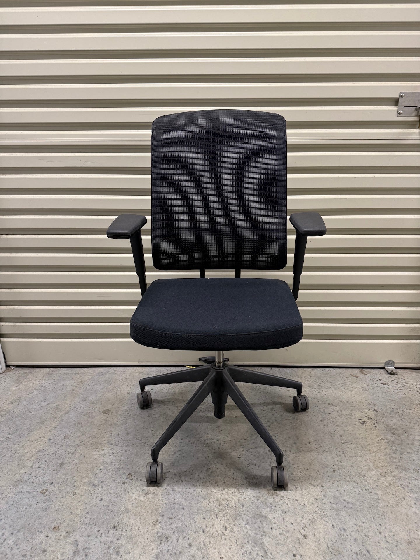 Vitra AM Chair – Ergonomic Task Chair by Alberto Meda - Ex Showroom St